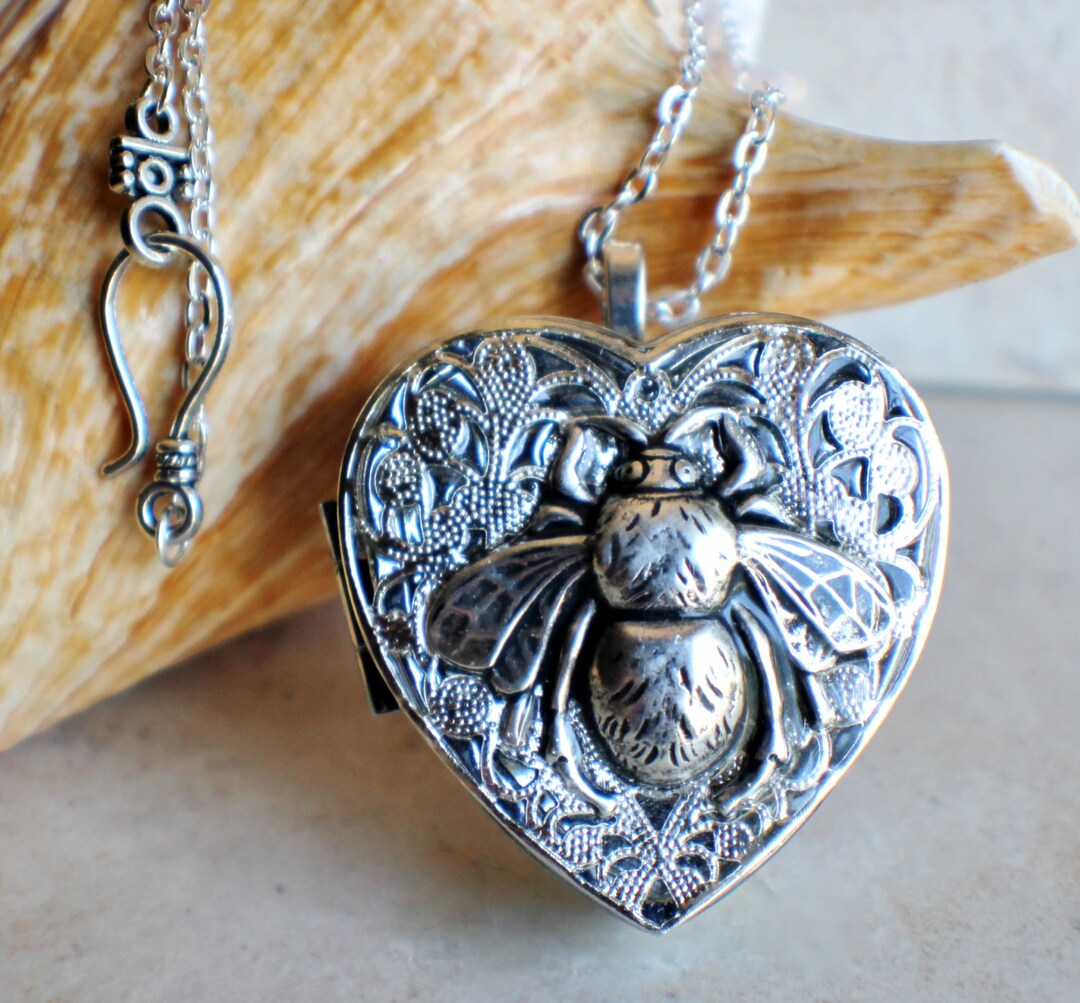 Bumble Bee Music Box Locket Heart Shaped Locket With Music - Etsy