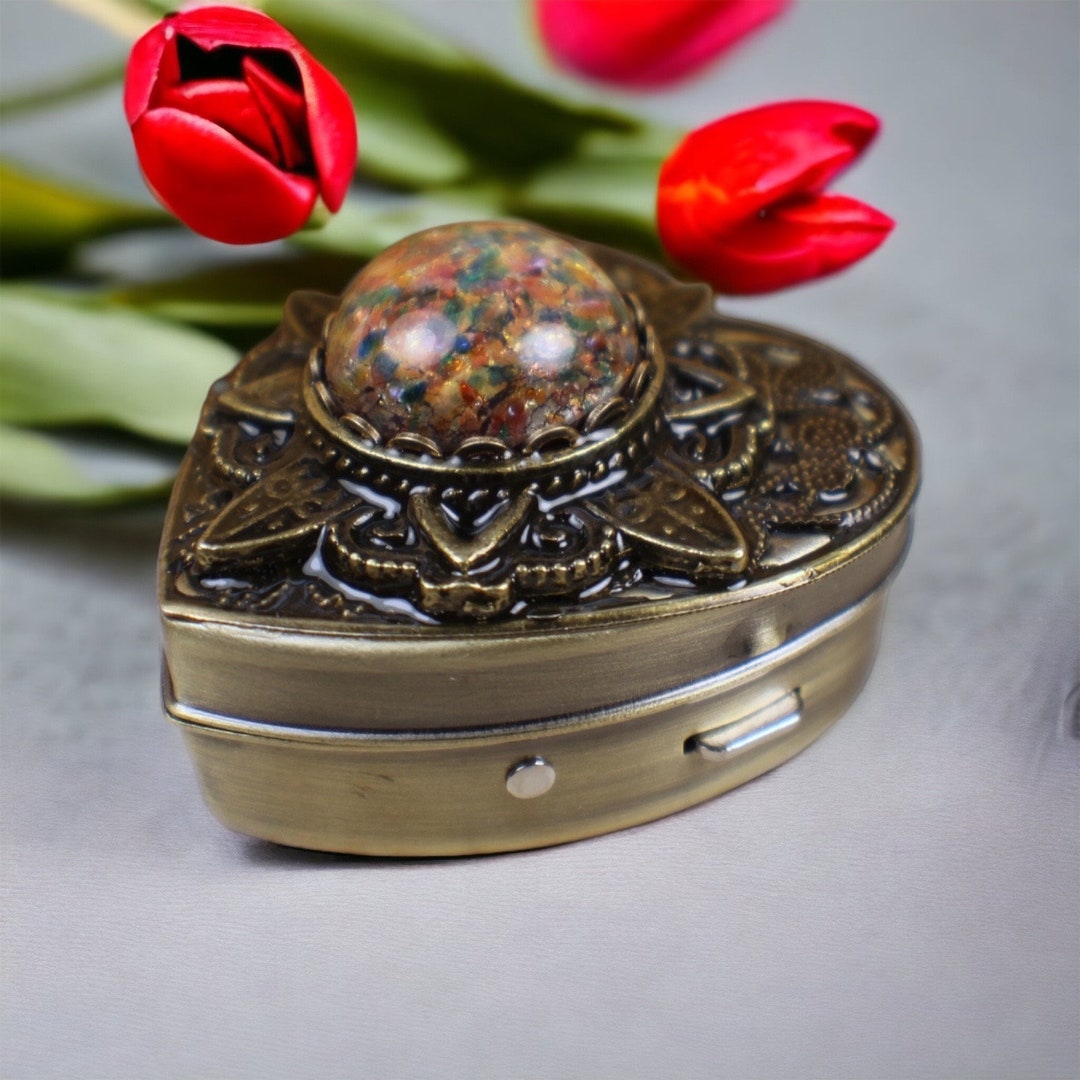 Monet Red Sunset Glass Opal Music Box Locket, Photo Locket, Music Box ...