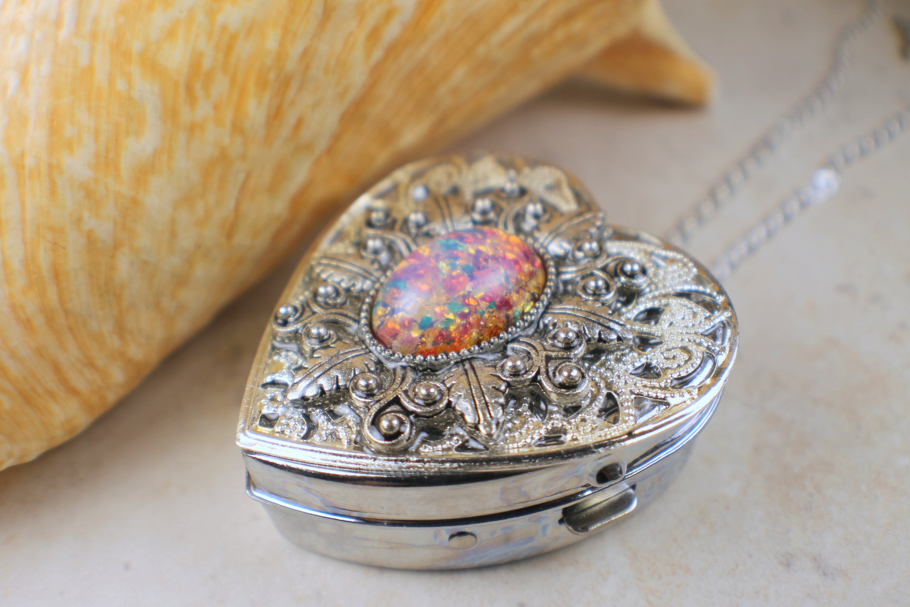 Pink Glass Opal Music Box Locket Music Box Locket Musical | Etsy