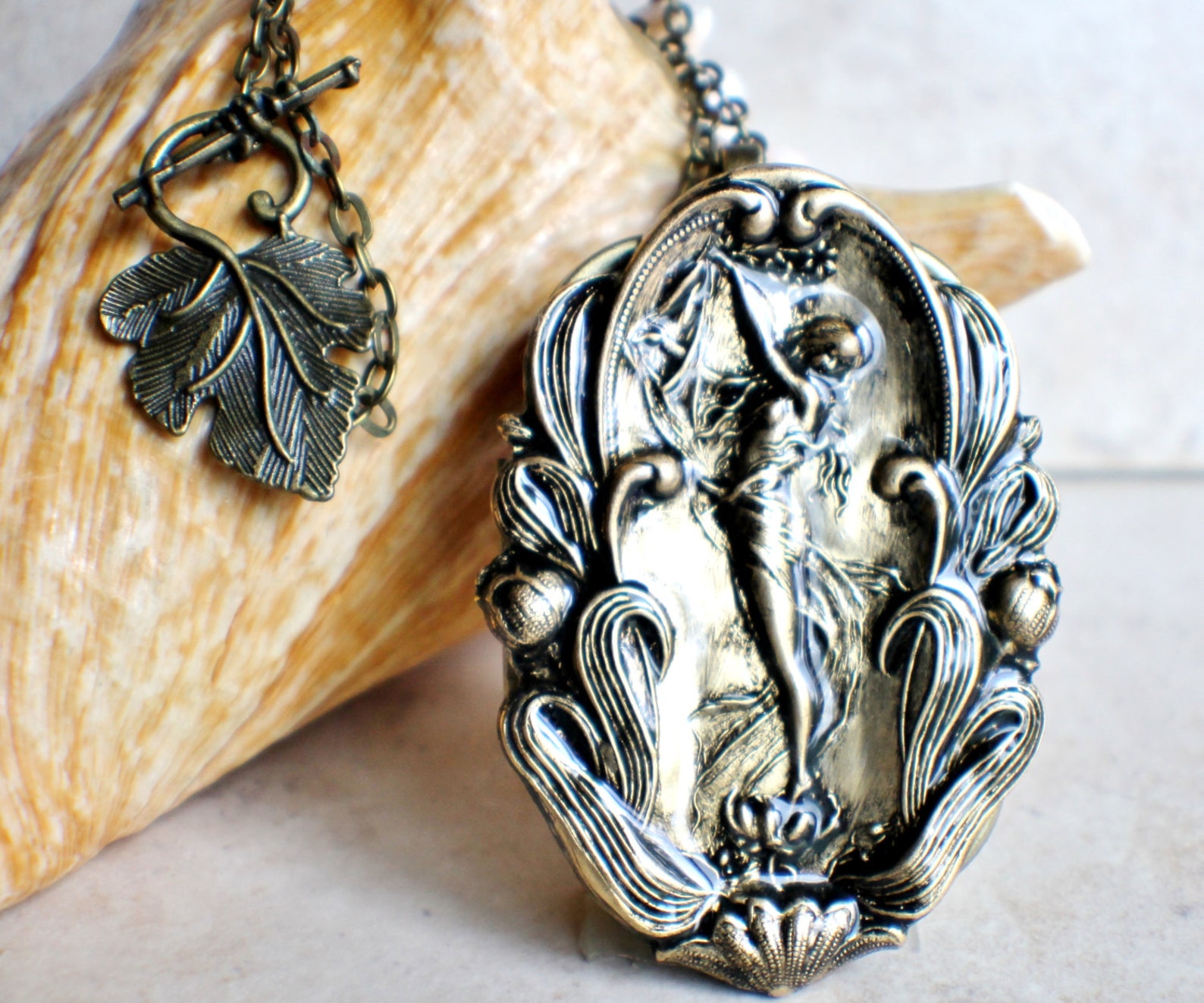 Music Box Locket Music Box Necklace Goddess Locket Mini - Etsy