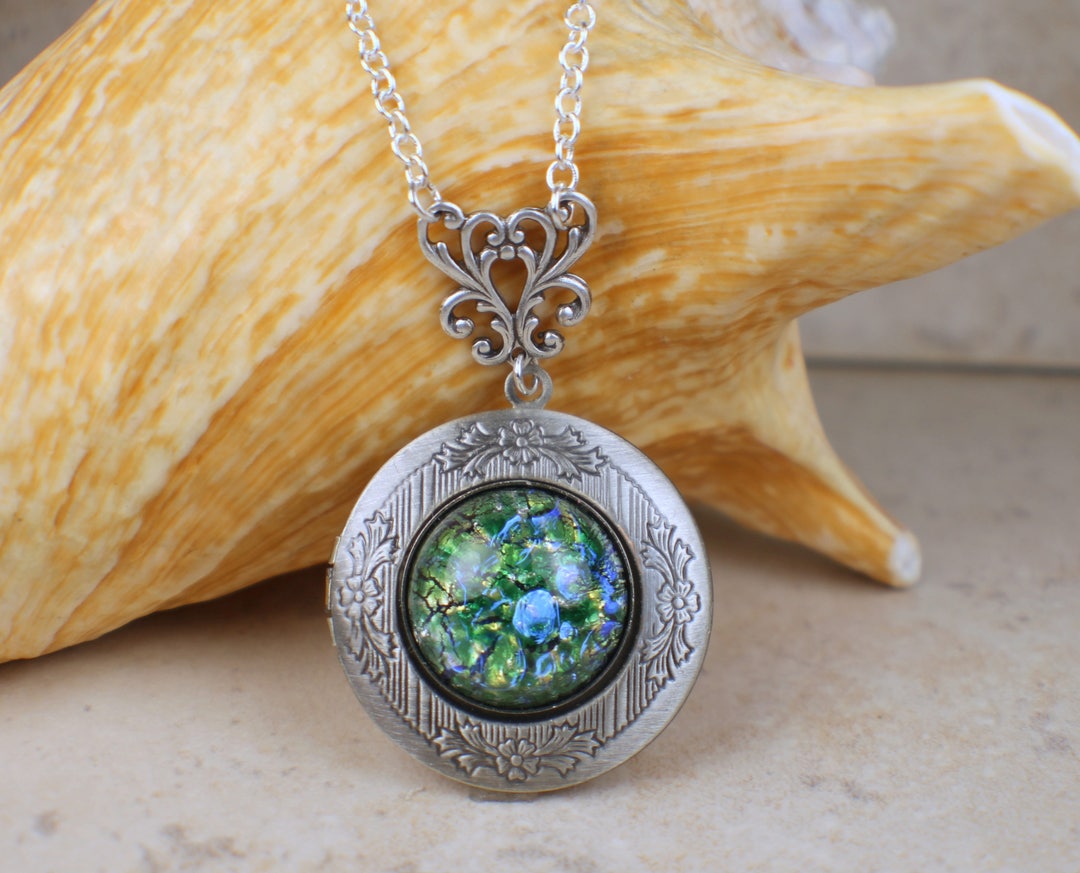 Emerald Green Glass Opal Locket, Small Photo Locket, Photo Locket ...