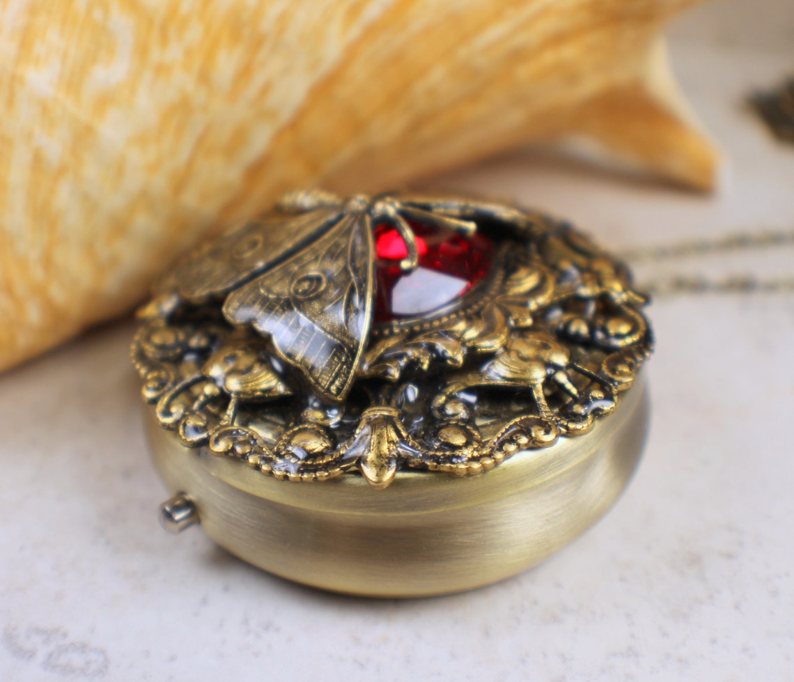Red Crystal Butterfly Music Box Locket Round Music Box - Etsy