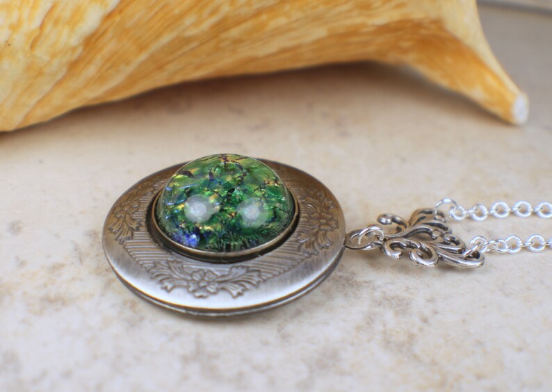 Emerald Green Glass Opal Locket Small Photo Locket Photo - Etsy