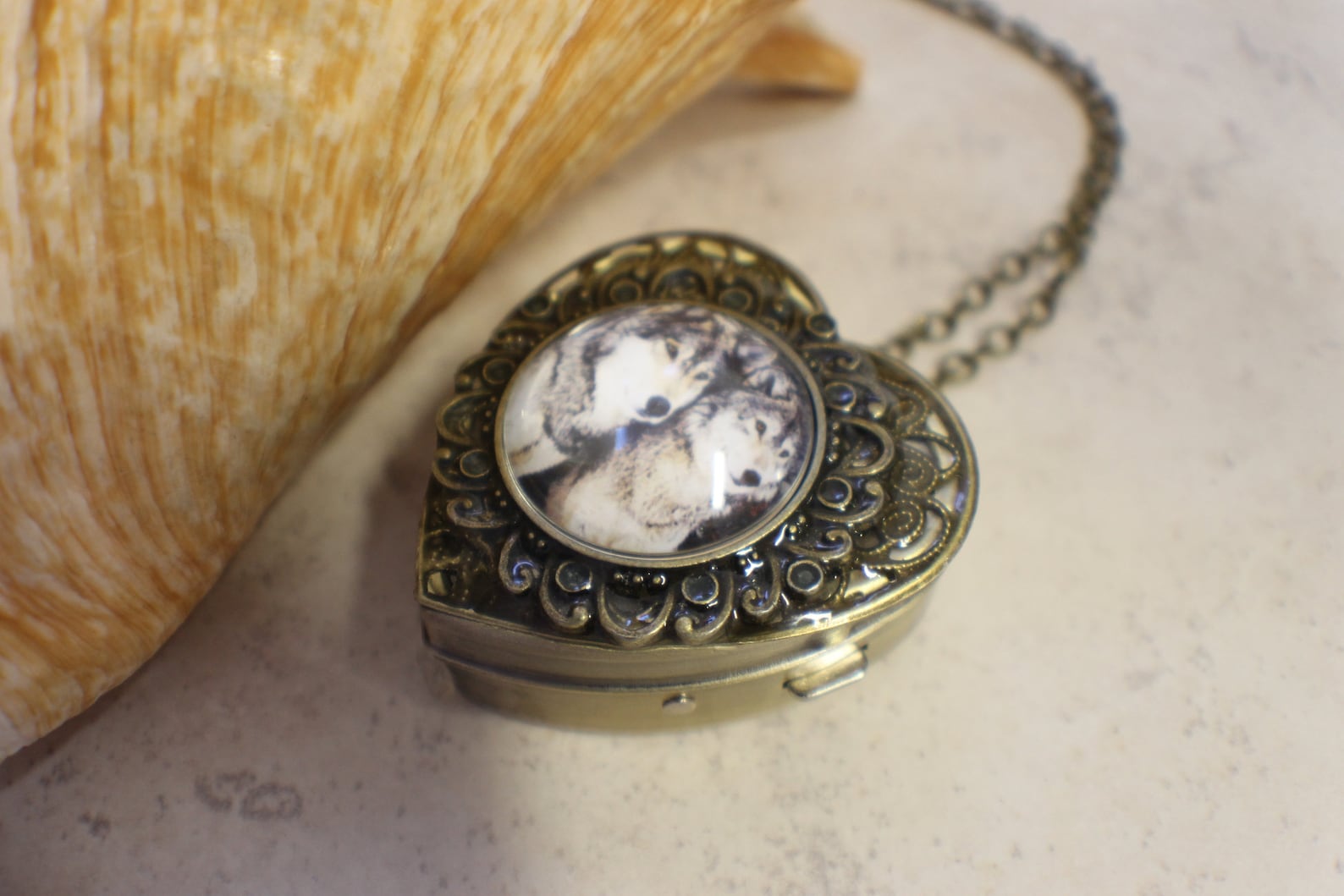 Wolf Heart Music Box Locket Music Box Locket Photo Locket | Etsy