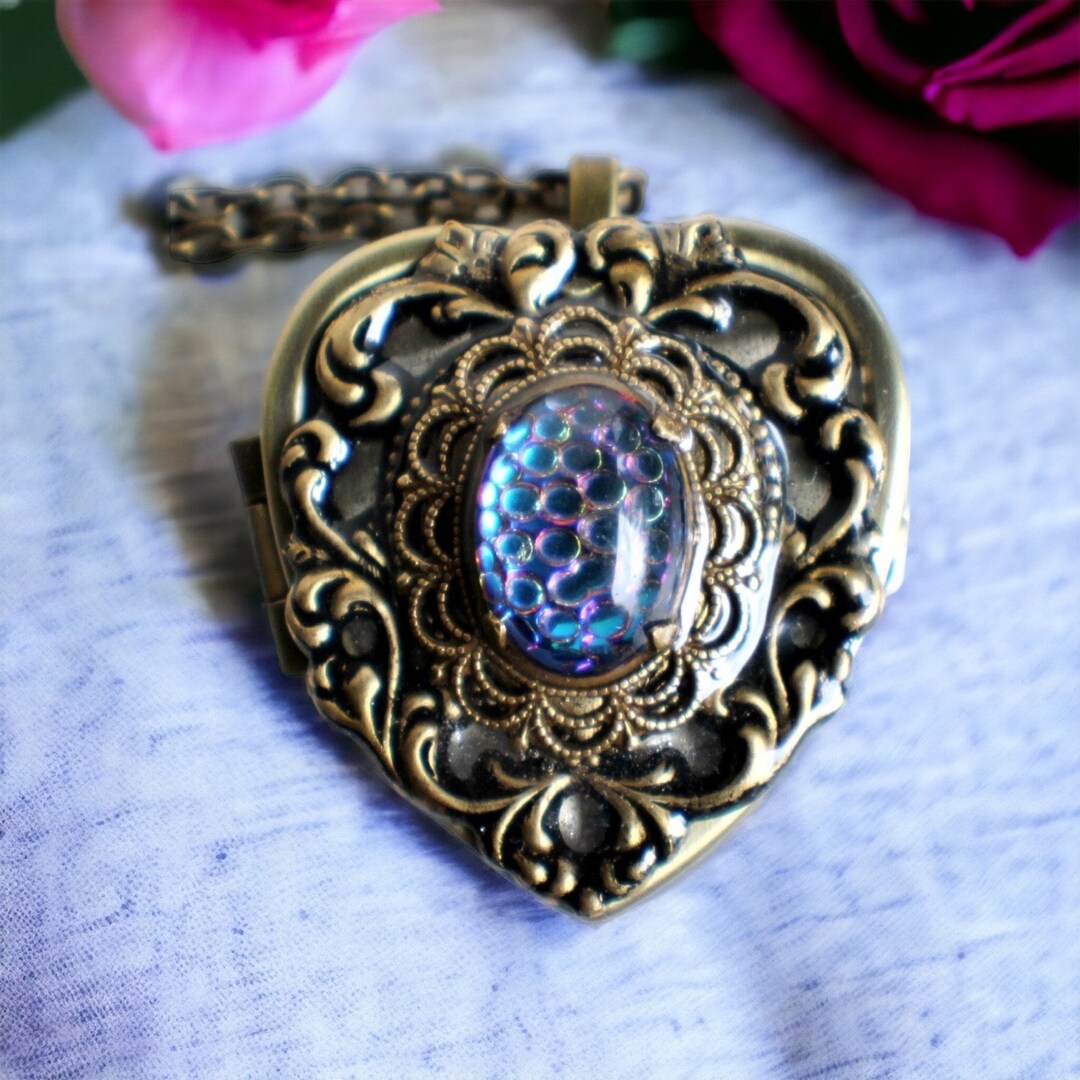 Music Box Locket, Heart Locket With Music Box Inside, in Bronze With ...