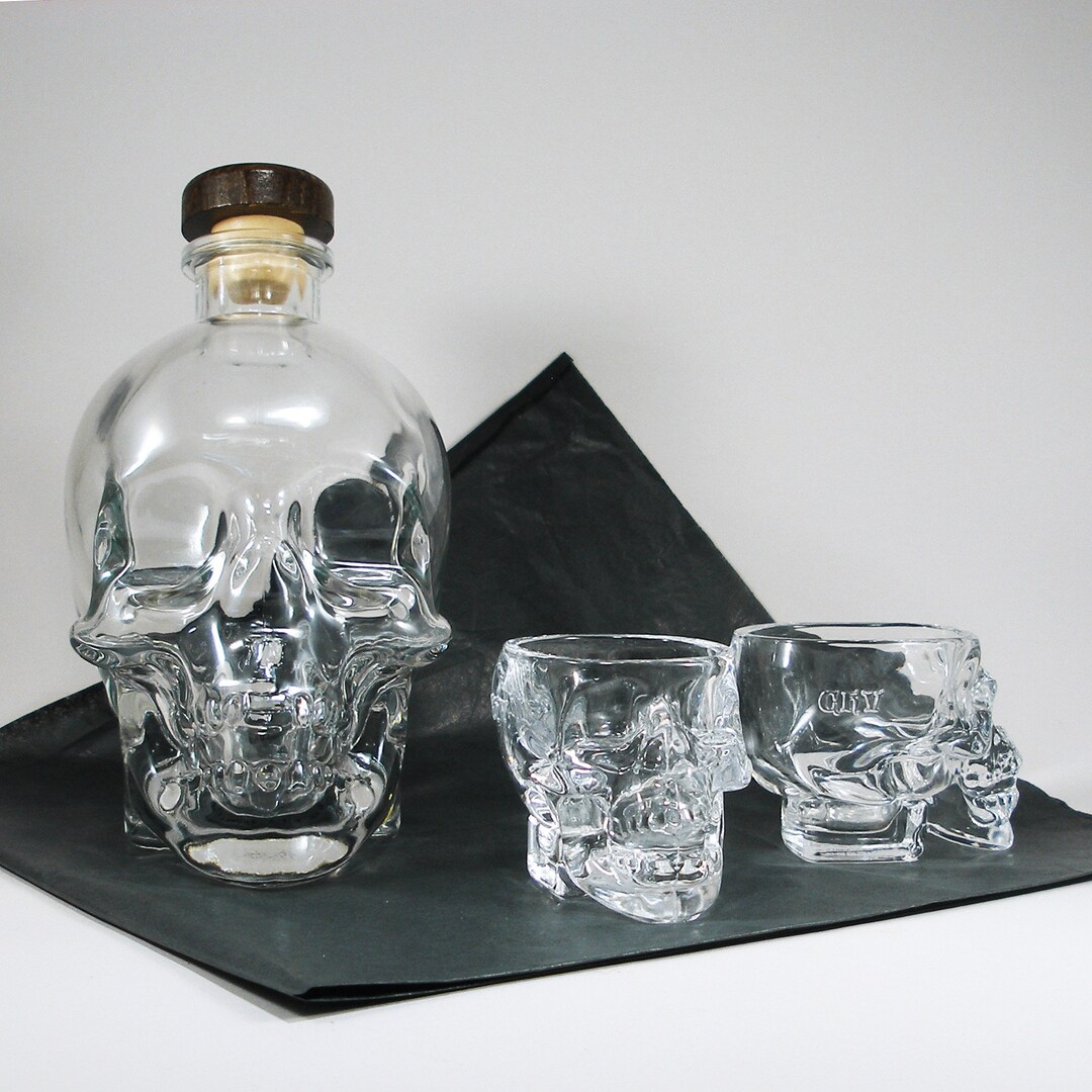 Crystal Head Vodka Skull Decanter and Shot Glasses EMPTY Liquor Bottle ...