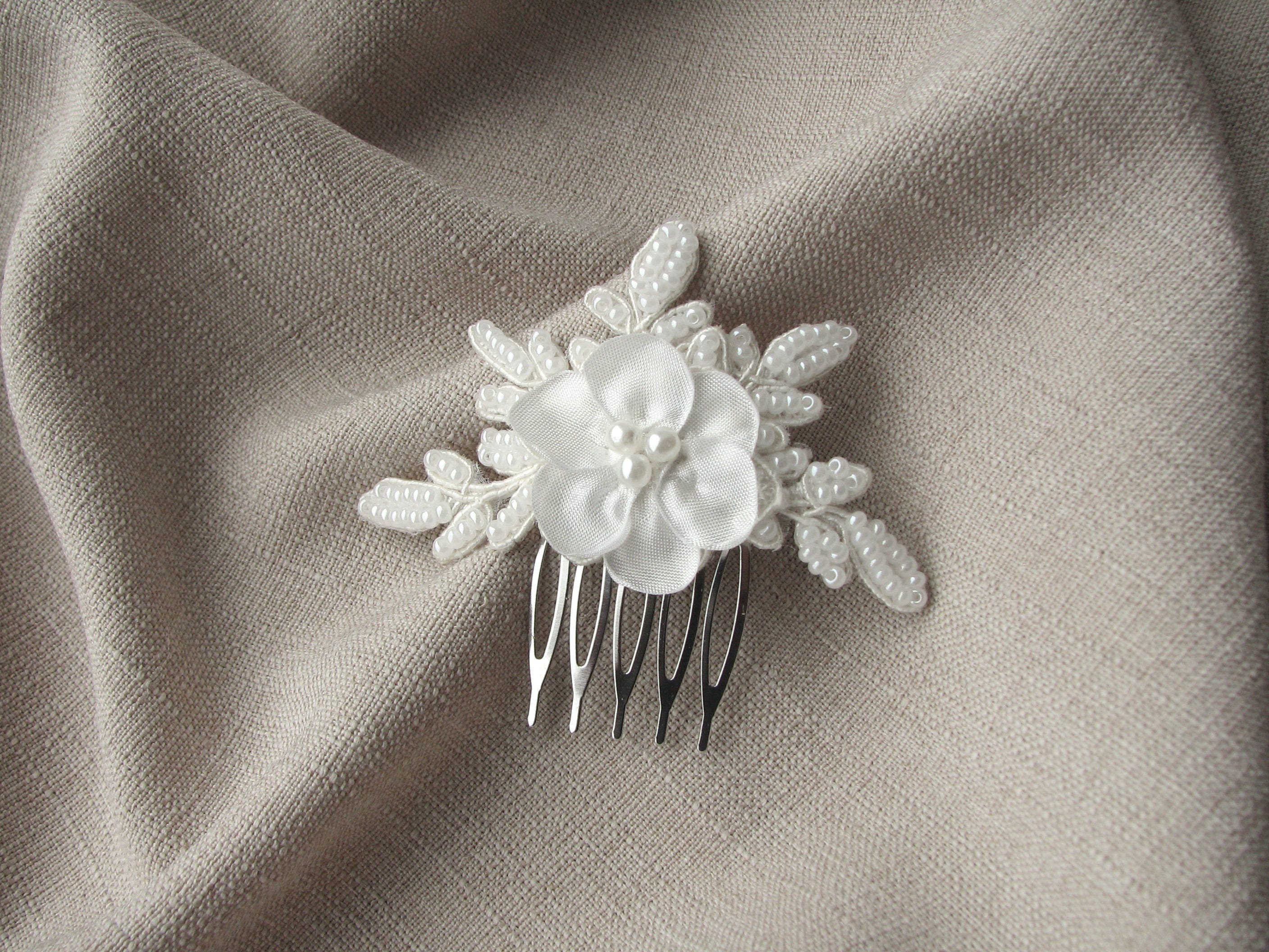 Ivory Bridal Hair Comb Hairpiece Floral Wedding Comb Beaded | Etsy