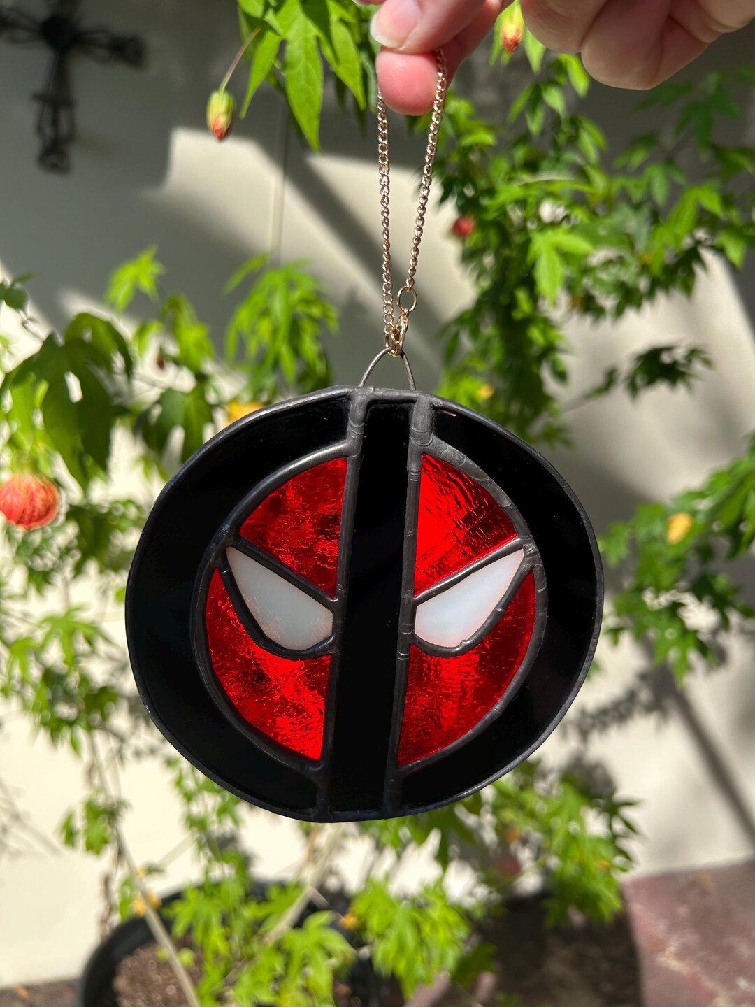 Stained Glass Deadpool Logo Sun Catcher - Etsy