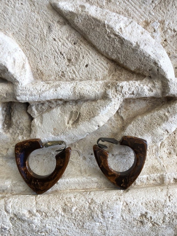 Collectable 1940s Bakelite Triangular Clip-On Earring… - Gem