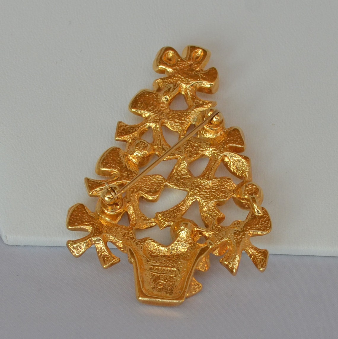 Signed Vintage AVON Christmas Tree Pin Brooch Gold Tone | Etsy