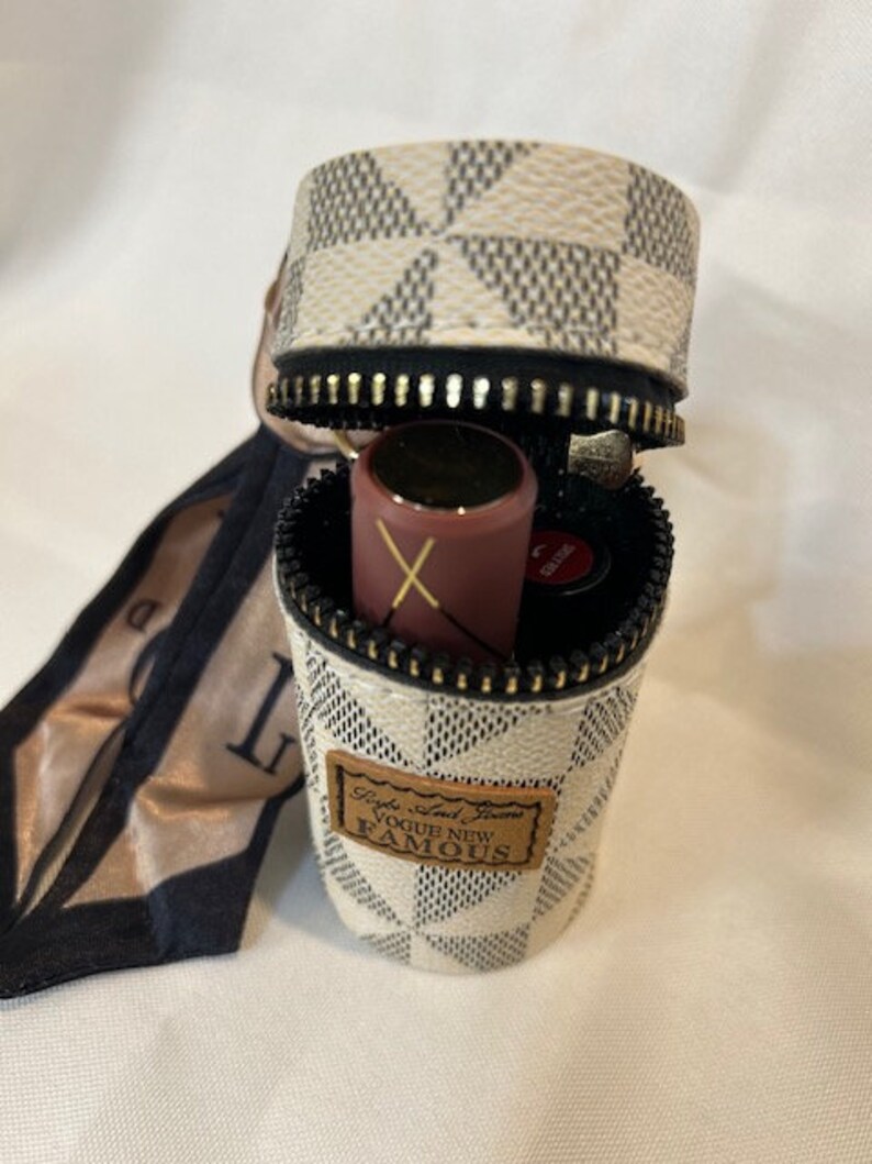 Womens Luxury Lipstick Case, Chapstick Case, Bucket Coin Purse Zippered ...