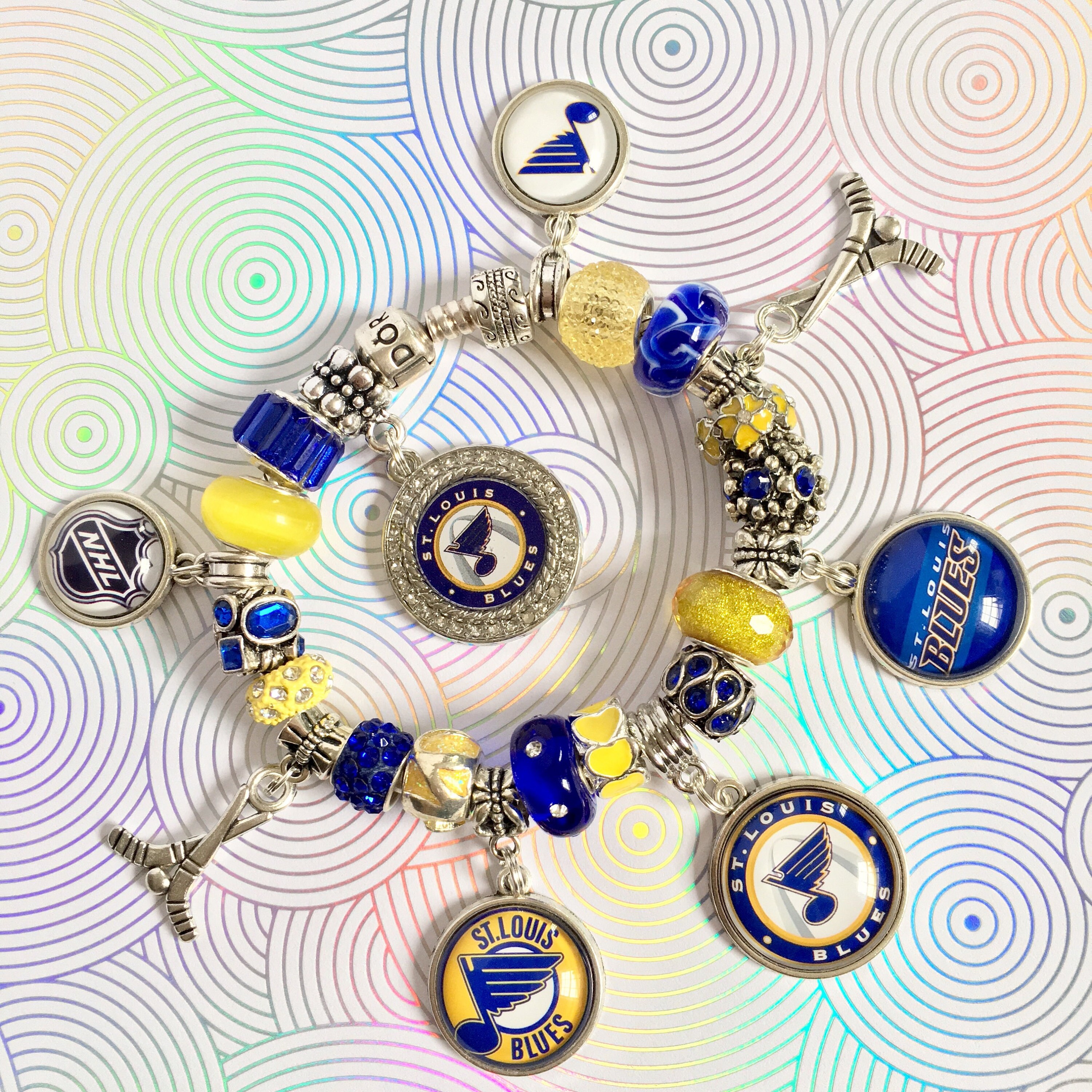 Pandora St Louis Charm | semashow.com