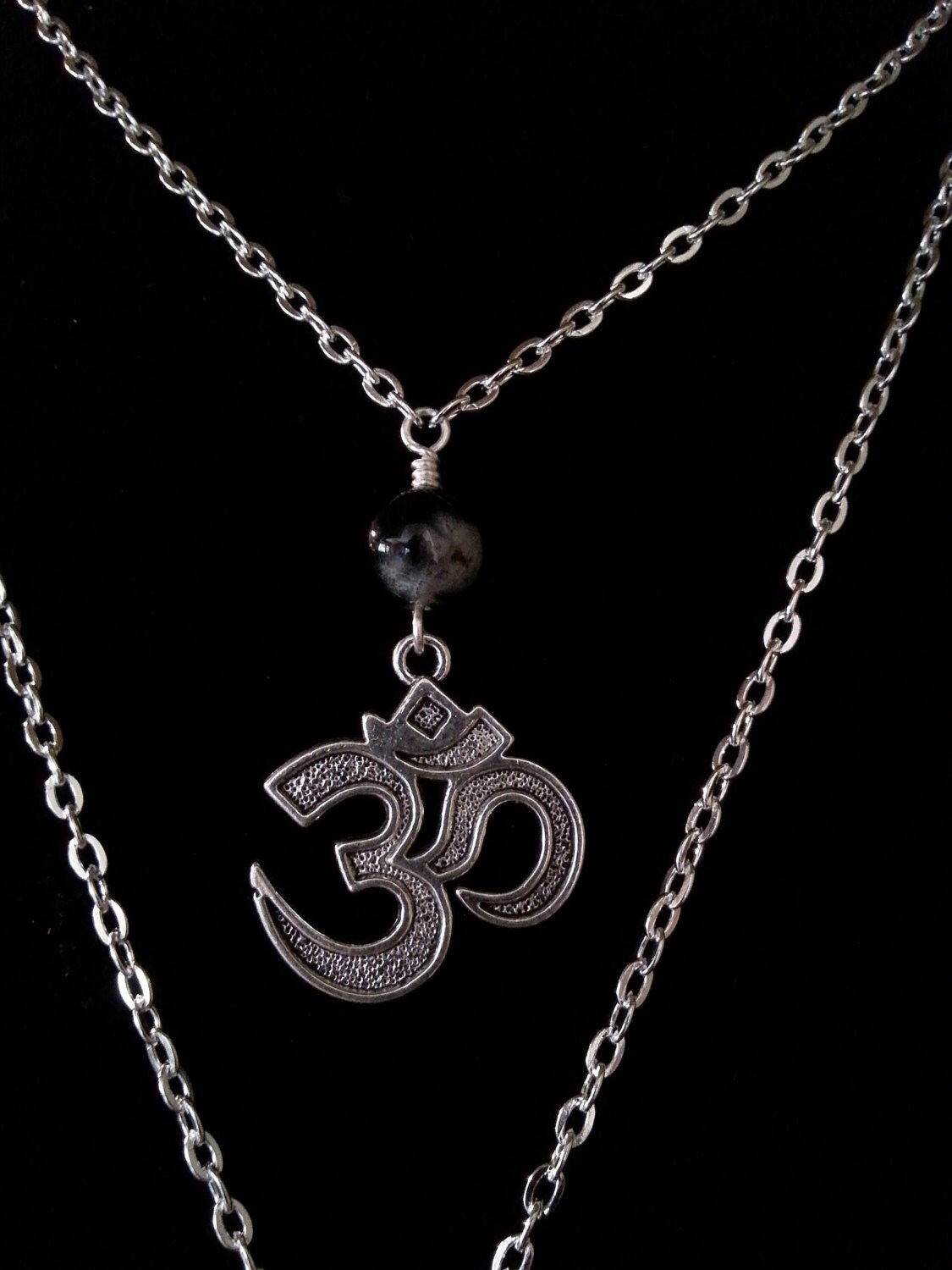 Silver Wrap-around OM Symbol Chain Necklace. - Etsy