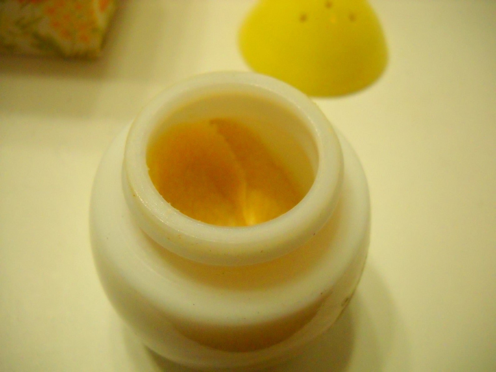 Vintage 1974 Avon Buttercup Salt Shaker (35) Sonnet Cream Sachet - Etsy