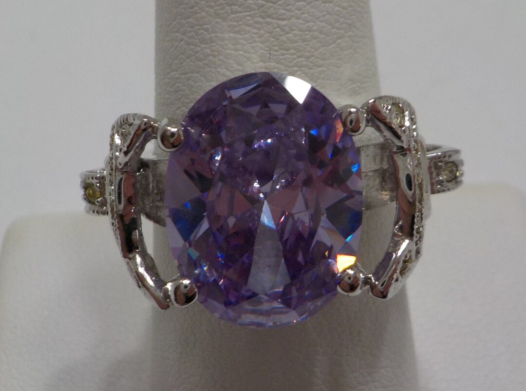 Gorgeous Vintage Light Amethyst Ring Adorned With Clear Rhinestones ...