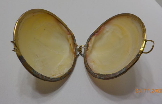 Vintage Polished Hinged Clam Shell Pill Box (7727) Tr… - Gem