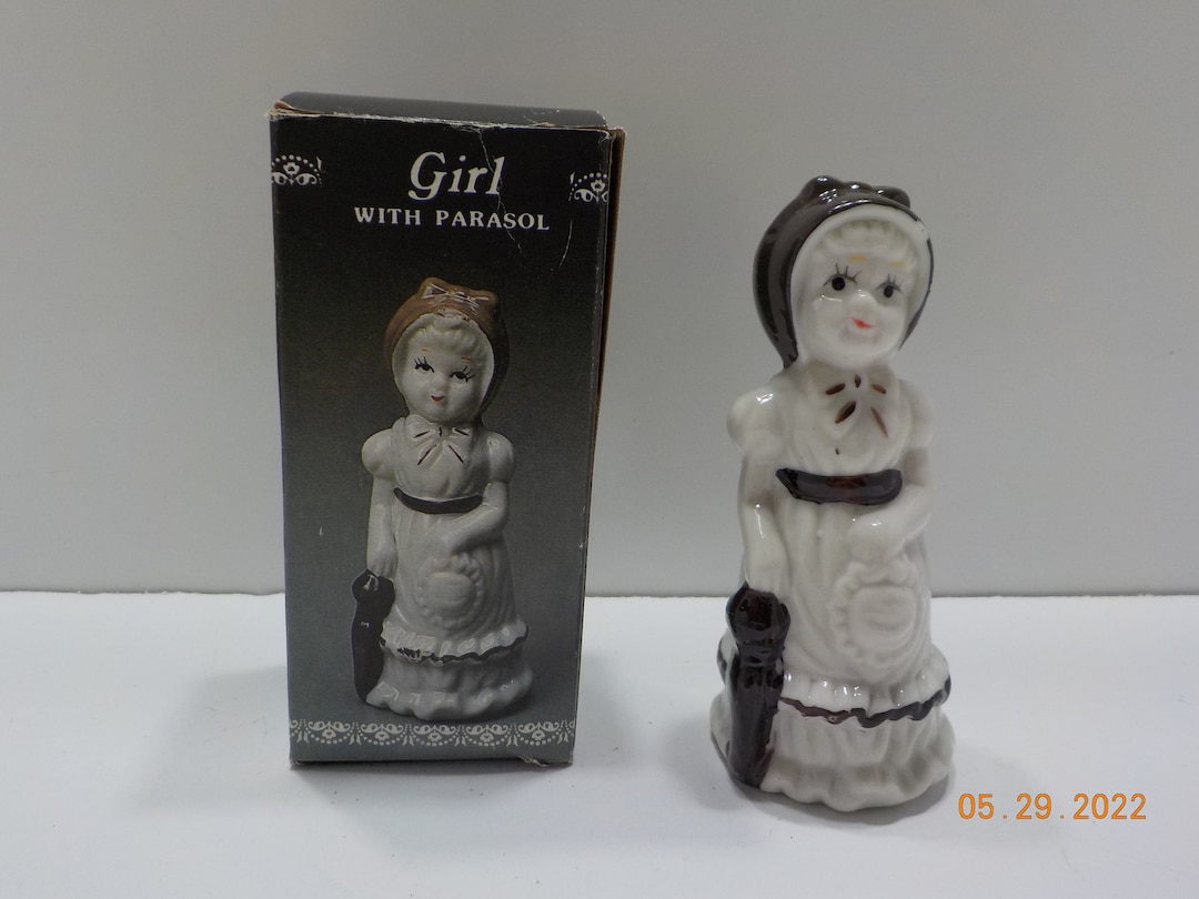 Vintage Genuine Hand Painted Porcelain Girl With Parasol (1) Taiwan - Etsy