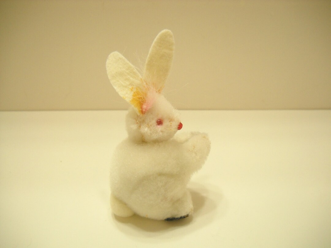 Vintage White Fuzzy Bunny Rabbit 8777 Red Eyes & Red Heart Nose - Etsy