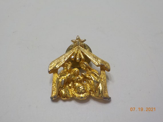 Vintage Nativity Scene Lapel Pin 699/1686/1692/5314/8059 - Etsy UK