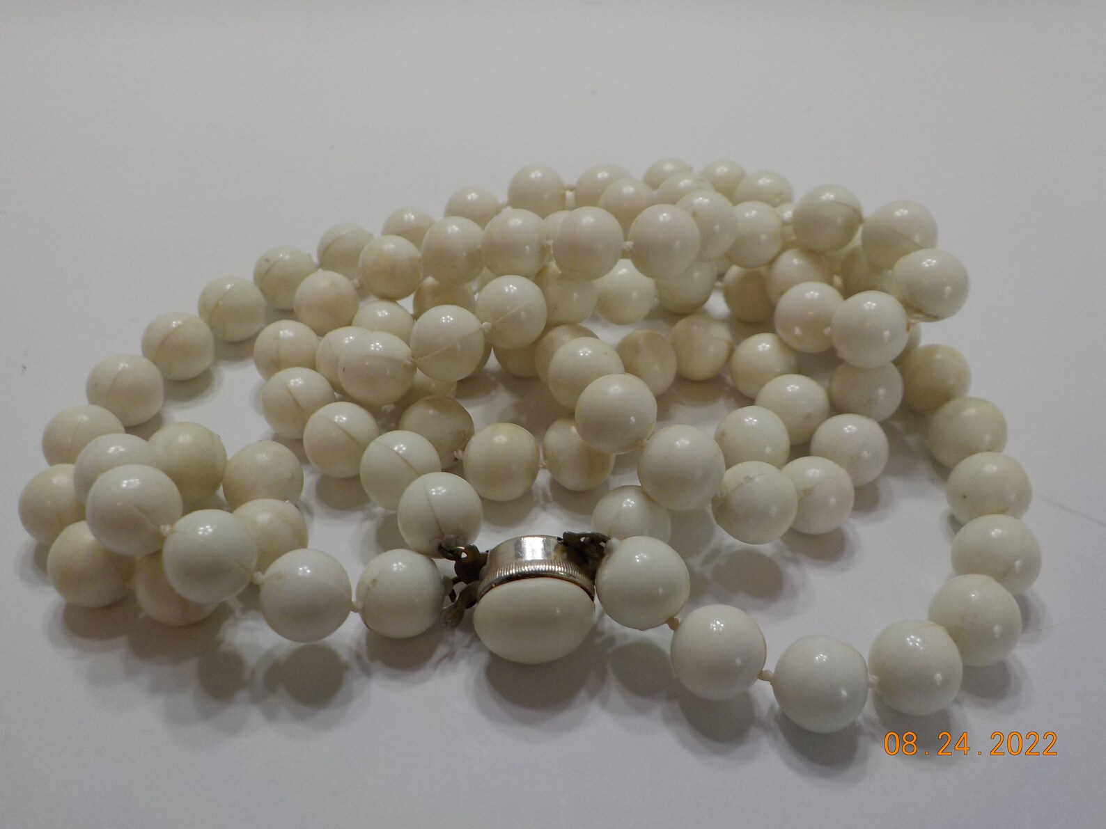 Vintage 22" White Beaded Double Strands Necklace (2896) 9mm Beads--hong ...