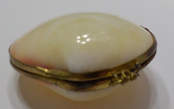 Vintage Polished Hinged Clam Shell Pill Box (7727) Tr… - Gem