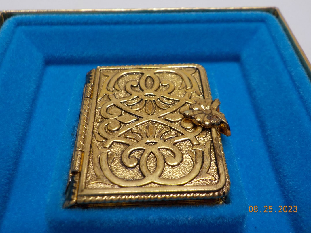 Vintage Avon Memory Book for Perfume Glace (2656) .02 Oz. Elusive ...