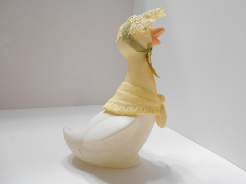 Vintage 1980s Avon Mrs. Quackles Possibly Delicate Daisies - Etsy