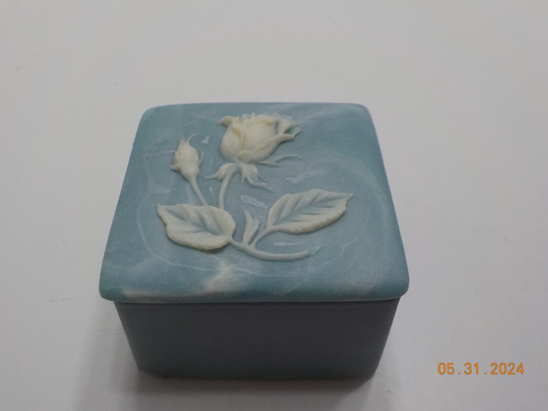 Vintage 1974 Rose Trinket Box, Blue Square Incolay (38) Made in U.S.A ...