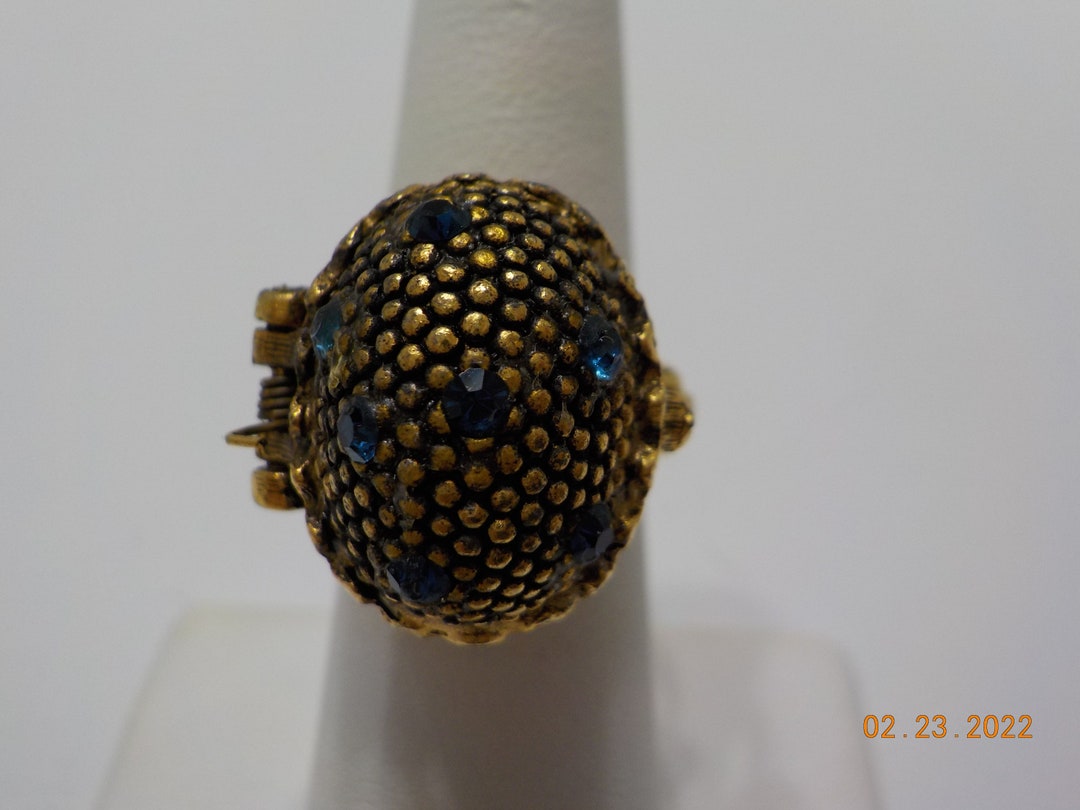 Vintage Gold Tone Hinged Adjustable Poison Ring--blue Crystals (8508 ...