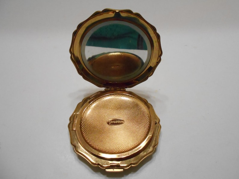 Vintage Stratton Green Wedgwood Compact 3390 Cupid - Etsy