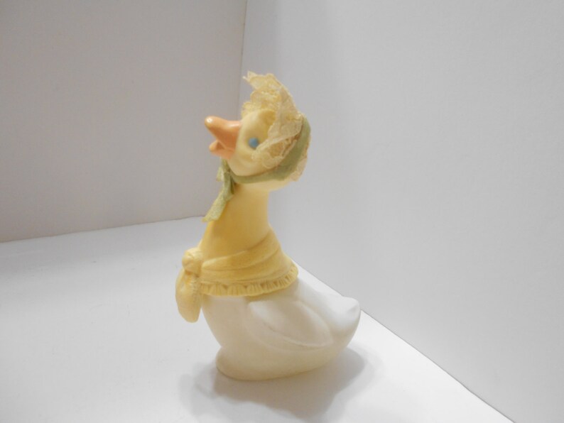 Vintage 1980s Avon Mrs. Quackles Possibly Delicate Daisies - Etsy