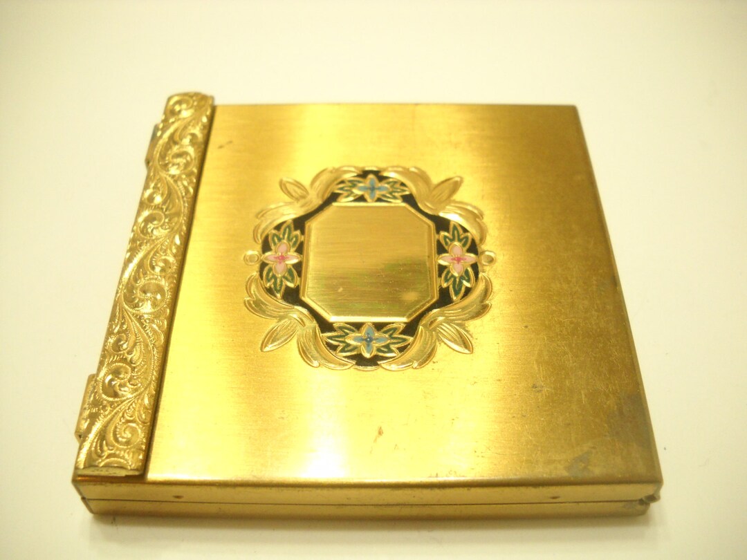 Vintage Volupte Compact (8495) - Etsy