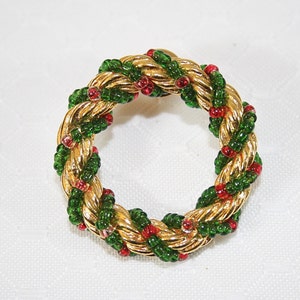 Christmas Wreath Lapel Pin Red Green Gold Holiday Pin Vintage Christmas ...
