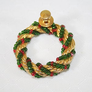Christmas Wreath Lapel Pin Red Green Gold Holiday Pin Vintage Christmas ...