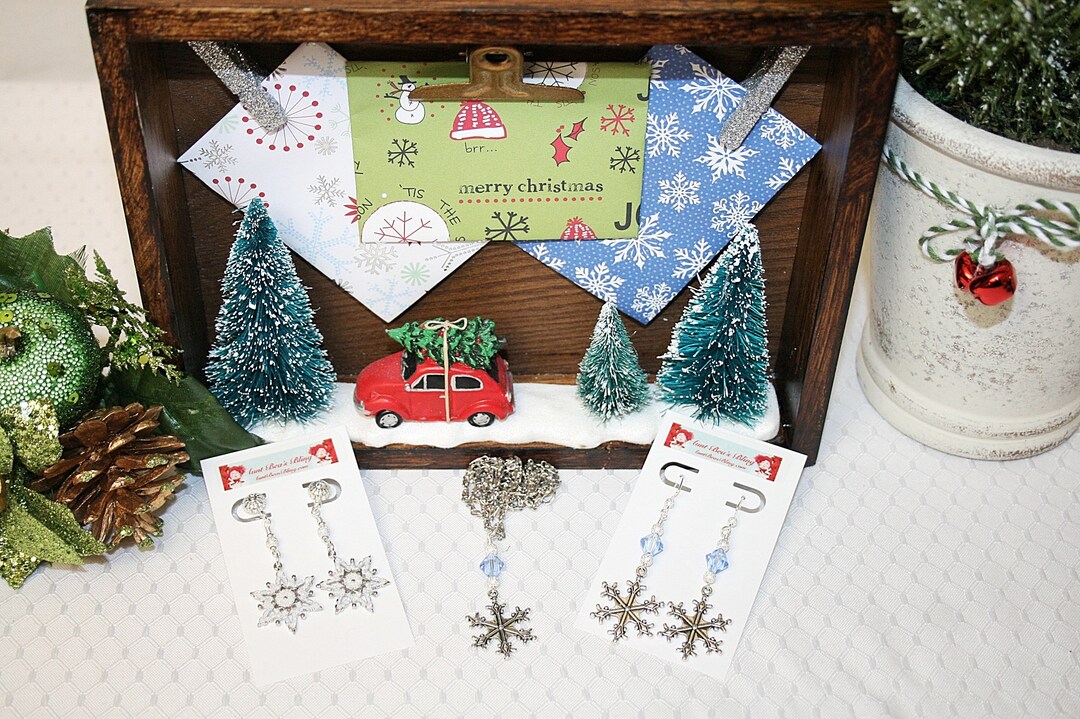 Christmas Gift Trio Gift Set in Christmas Shadow Box Christmas Necklace ...