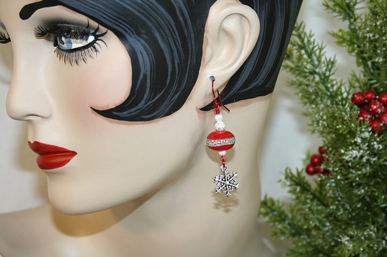 Christmas Red Bead and Snowflake Earrings Red Lampwork Beads - Etsy