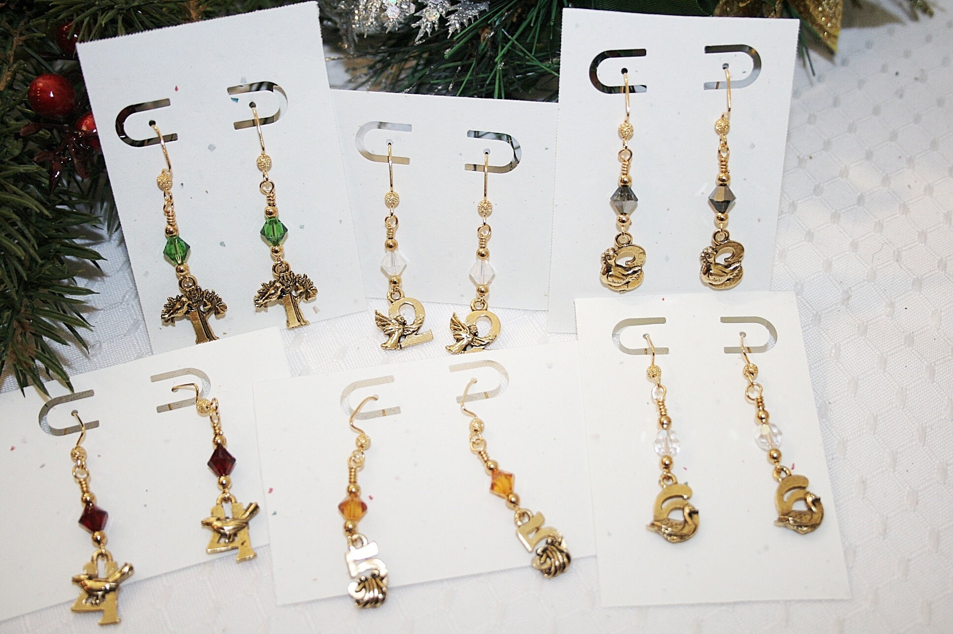 Jewelry Advent Calendar Goldtone Earring 12 Days of Christmas Jewelry ...