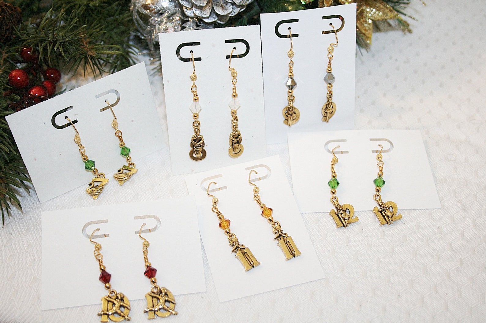 Jewelry Advent Calendar Goldtone Earring 12 Days of Christmas Jewelry ...