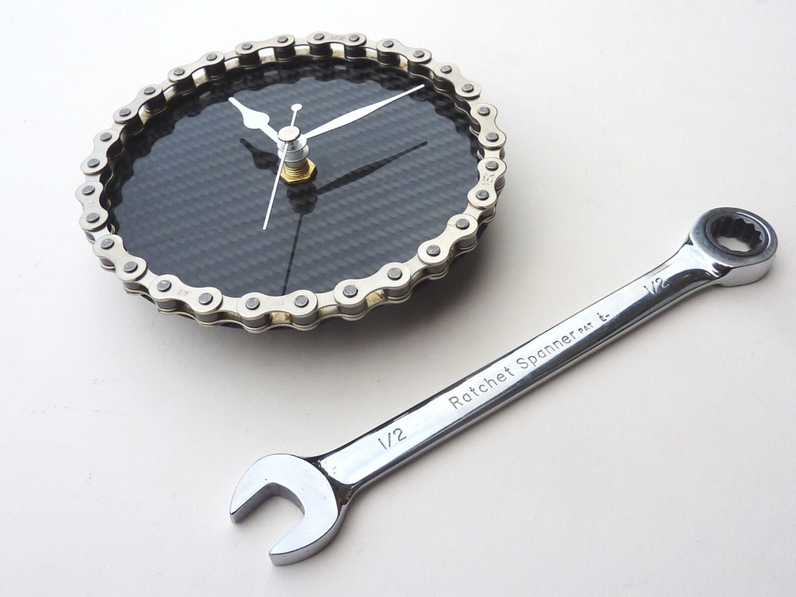 C3: Bike Chain Wall or Desk Clock Real Carbon Fiber Fibre Guys | Etsy