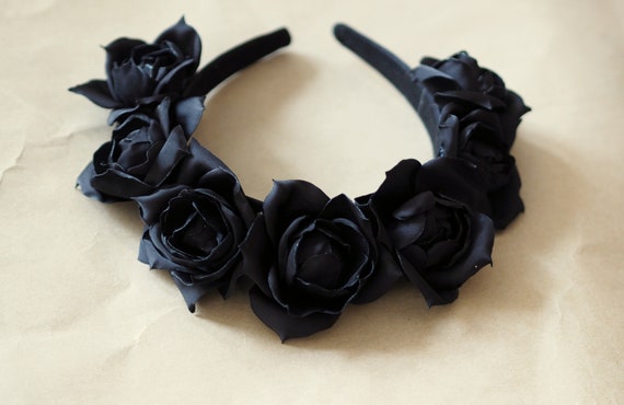 Black flower headband store