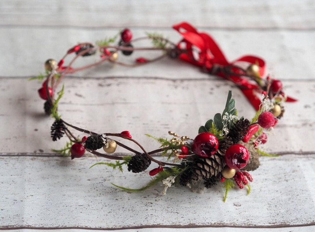 Christmas Tiara Winter Forest, Winter Wedding Hair Wreath Berries ...