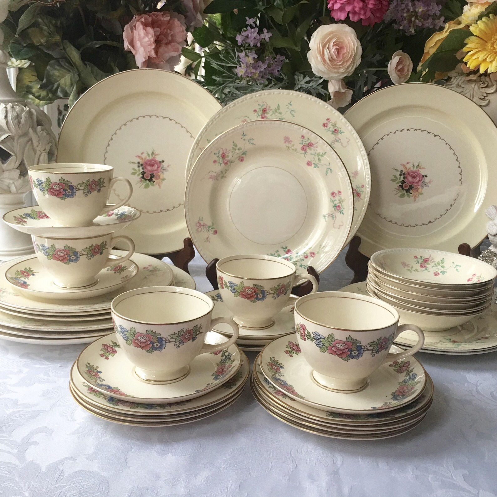 Vintage Mismatched China Dinnerware Set for 6: Shabby Chic Homer ...