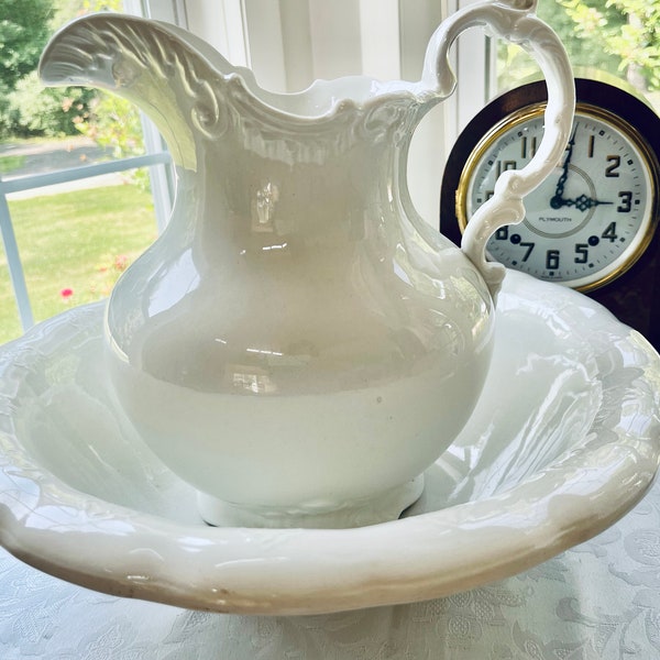 Antique Bowl and Pitcher Set - Etsy
