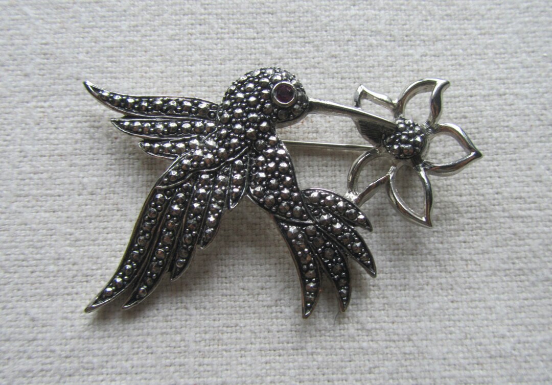 Vintage Gun Metal Avon Hummingbird Brooch - Etsy