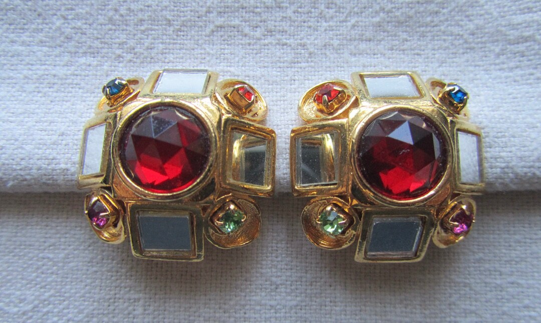 Vintage Gold Tone Robert Rose Red Rhinestones Clip on Earrings - Etsy