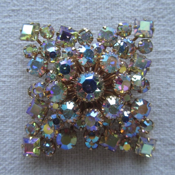 Square Brooch - Etsy