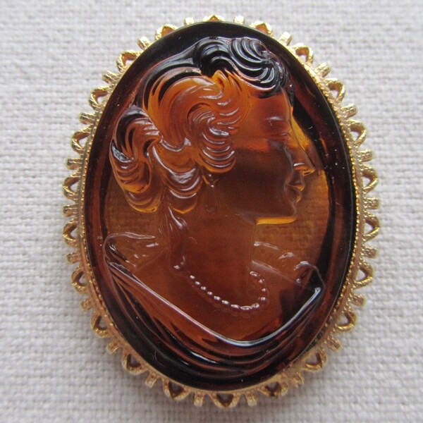 Vintage Cameo Brooch - Etsy