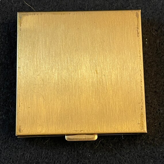 Volupte Square Powder Compact, Floral Theme with Blue… - Gem