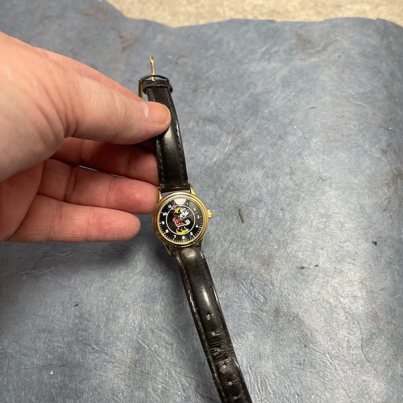 Fossil Minnie Mouse Mood Watch Color Changing Face Seconds | Etsy