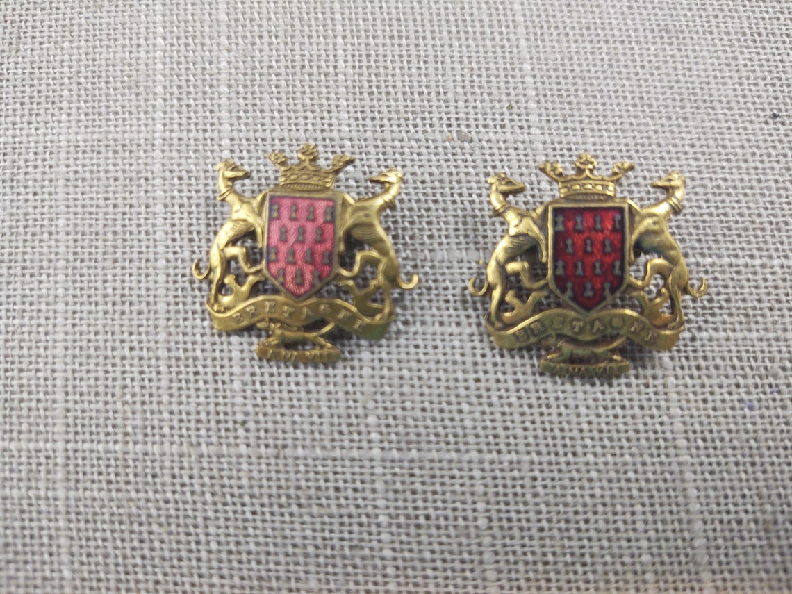 Set of 3 Small Heraldic Pins Coat of Arms Shields Reds and - Etsy